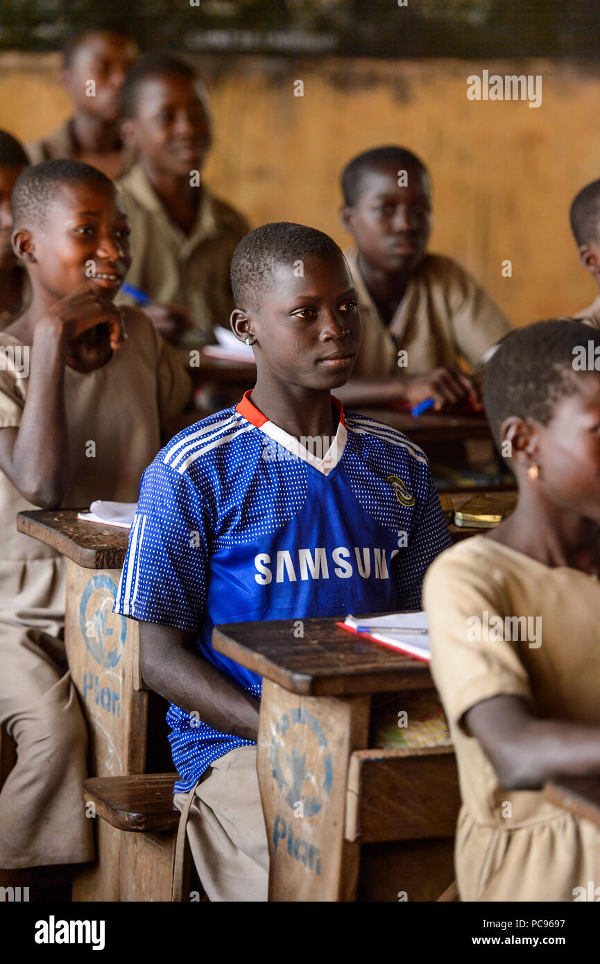 Robe primary school hi-res stock photography and images - Alamy