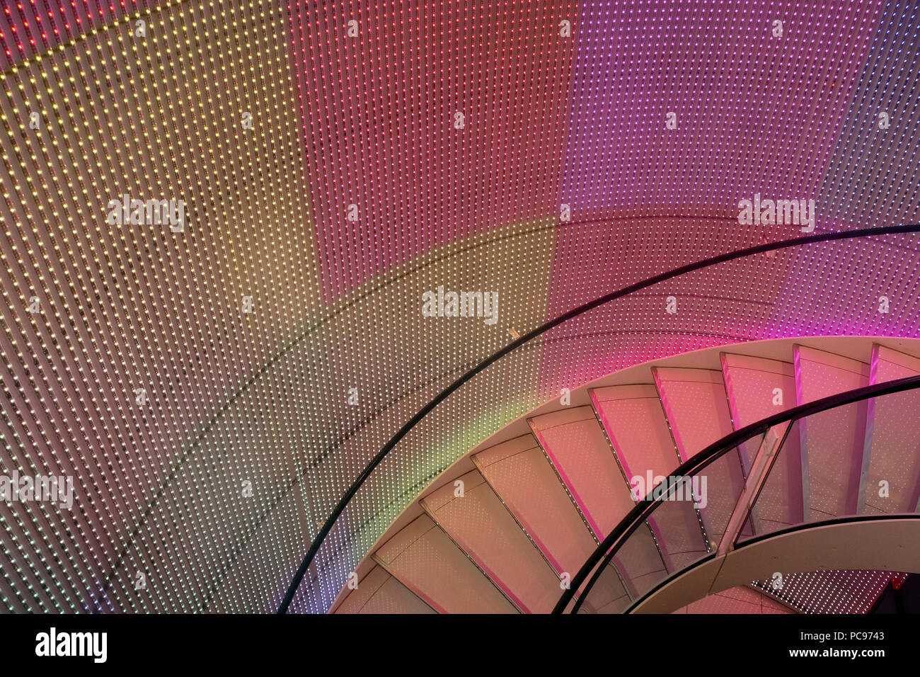 Sephora store hi-res stock photography and images - Alamy