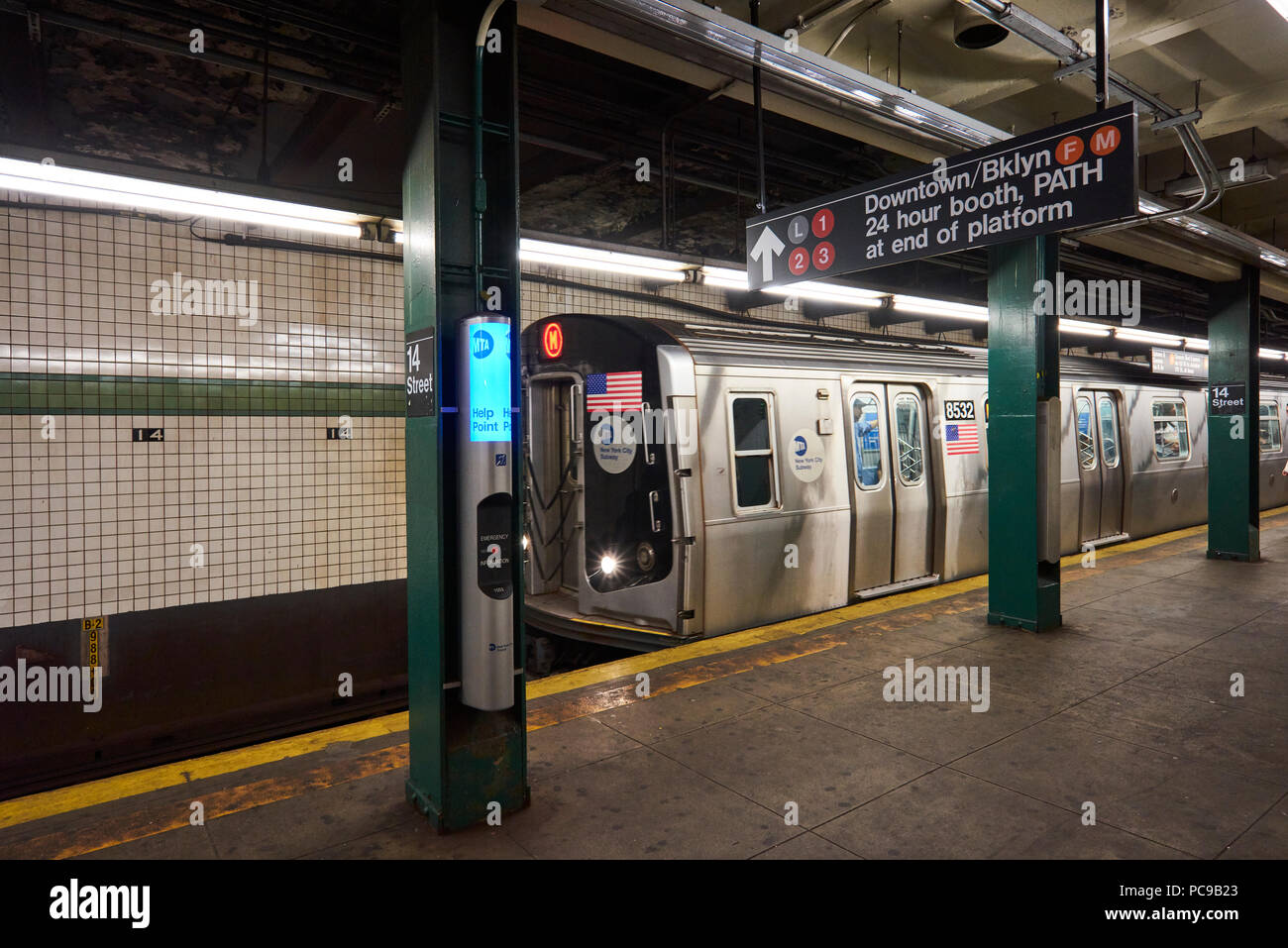 M train hi-res stock photography and images - Alamy