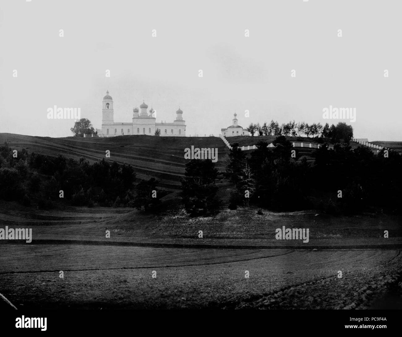 688 Село Умиление. Авраамиев-монастырь Stock Photo - Alamy