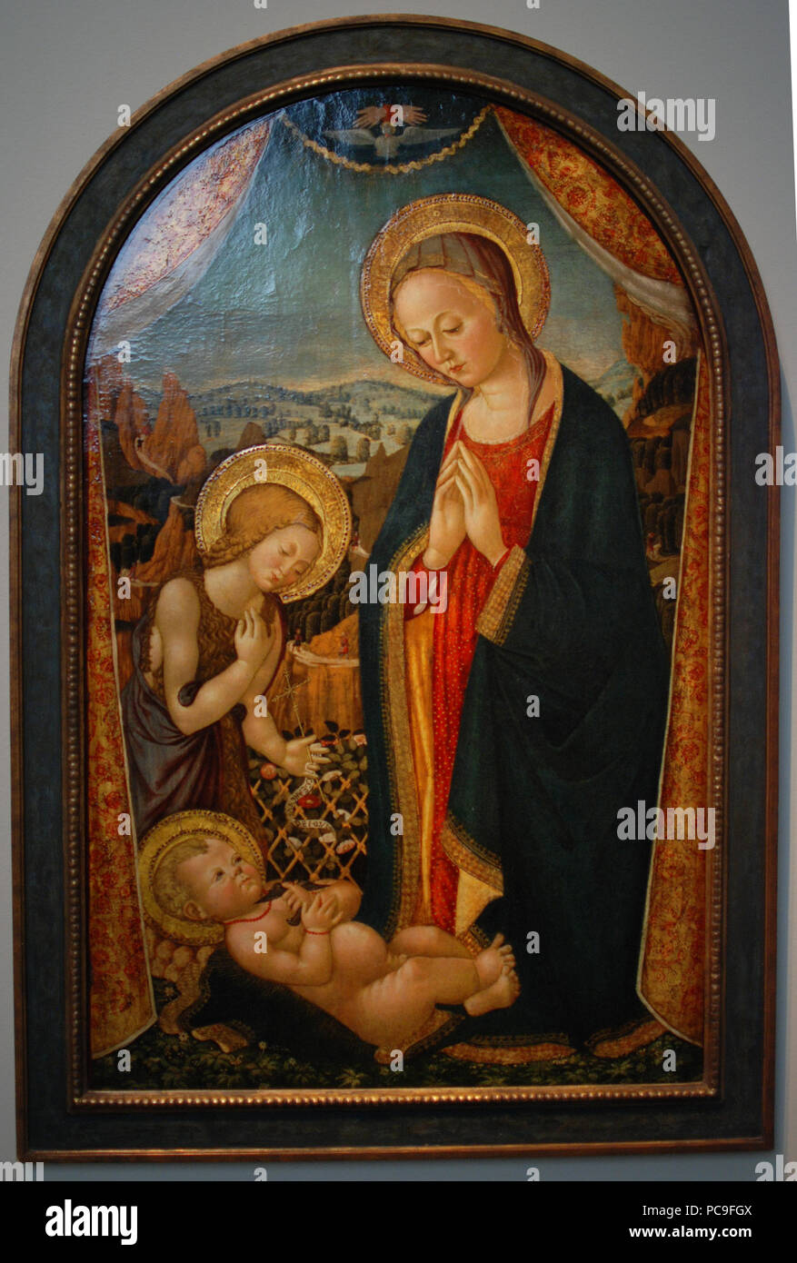 61 Maria med Jesusbarnet och Johannes Döparen Stock Photo - Alamy