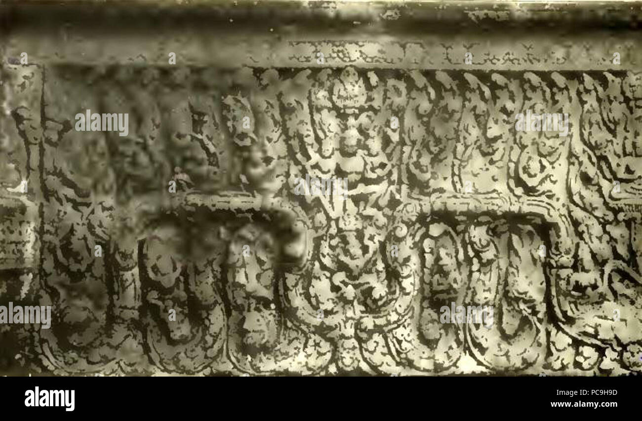 Lintel gate hi-res stock photography and images - Alamy