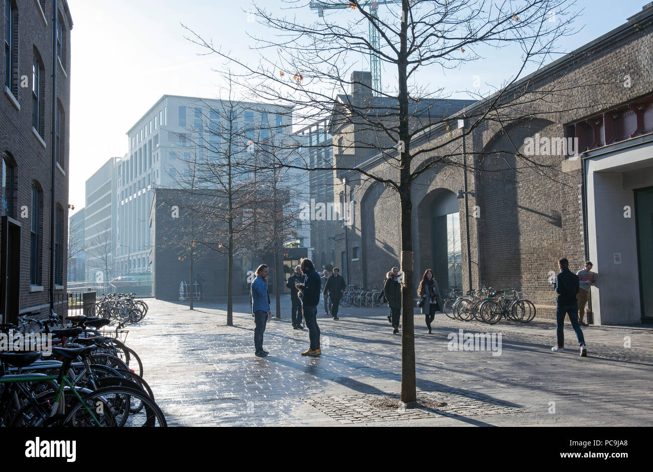 Kings cross hi-res stock photography and images - Alamy