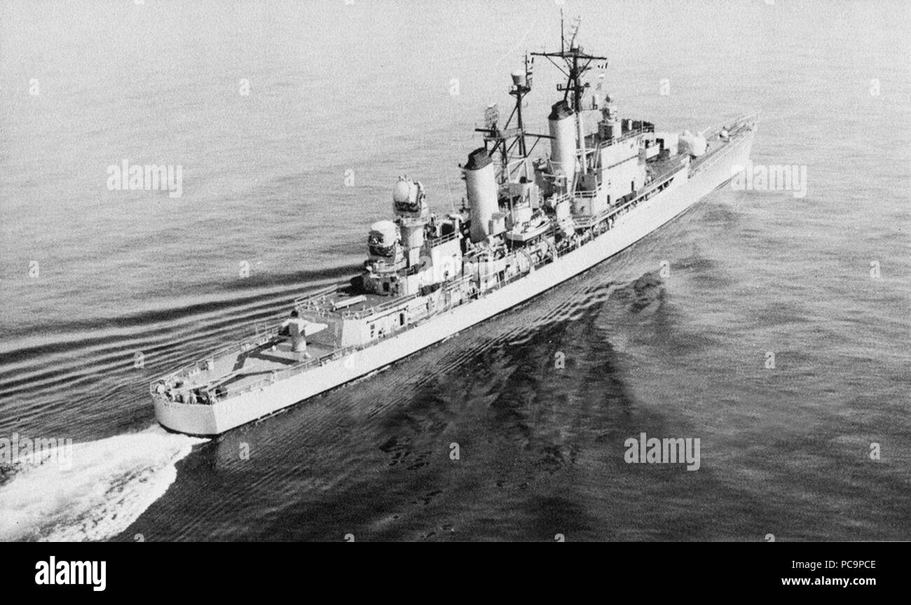 Uss uss dewey hi-res stock photography and images - Alamy