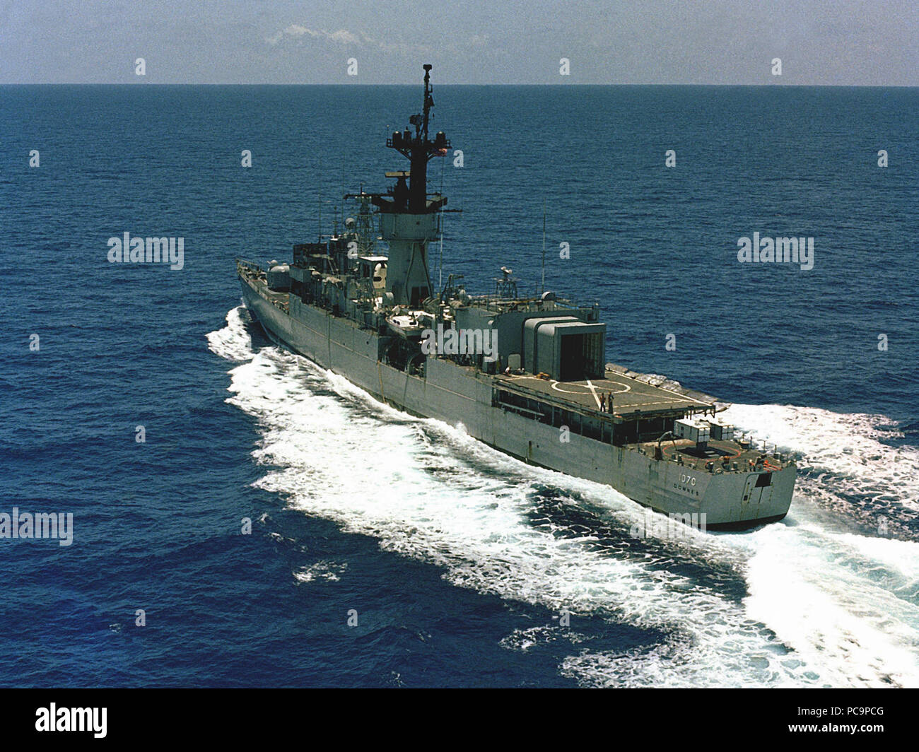 Uss downes hi-res stock photography and images - Alamy