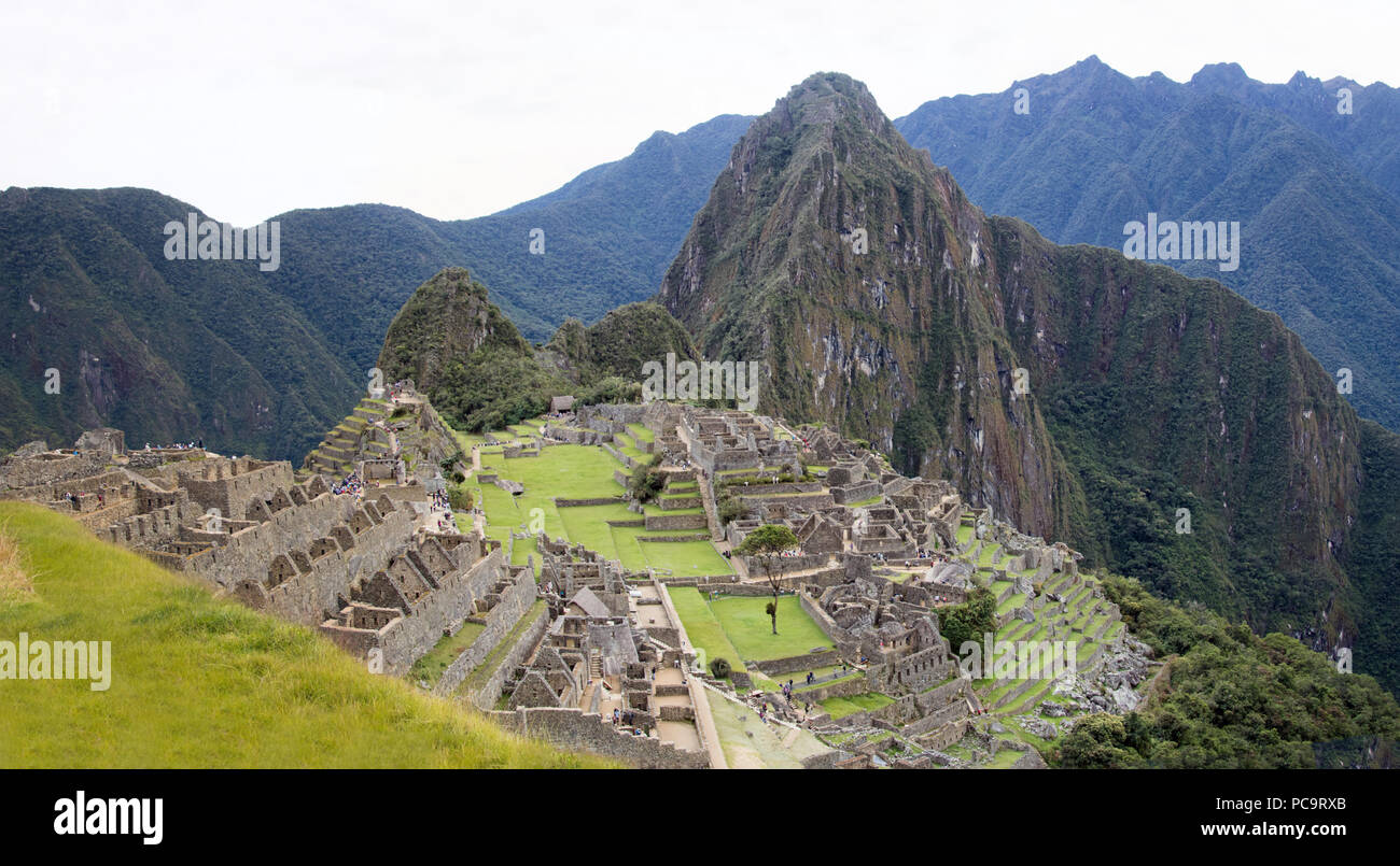 Ancient Inca Ruins at Machu Picchu Stock Photo - Alamy
