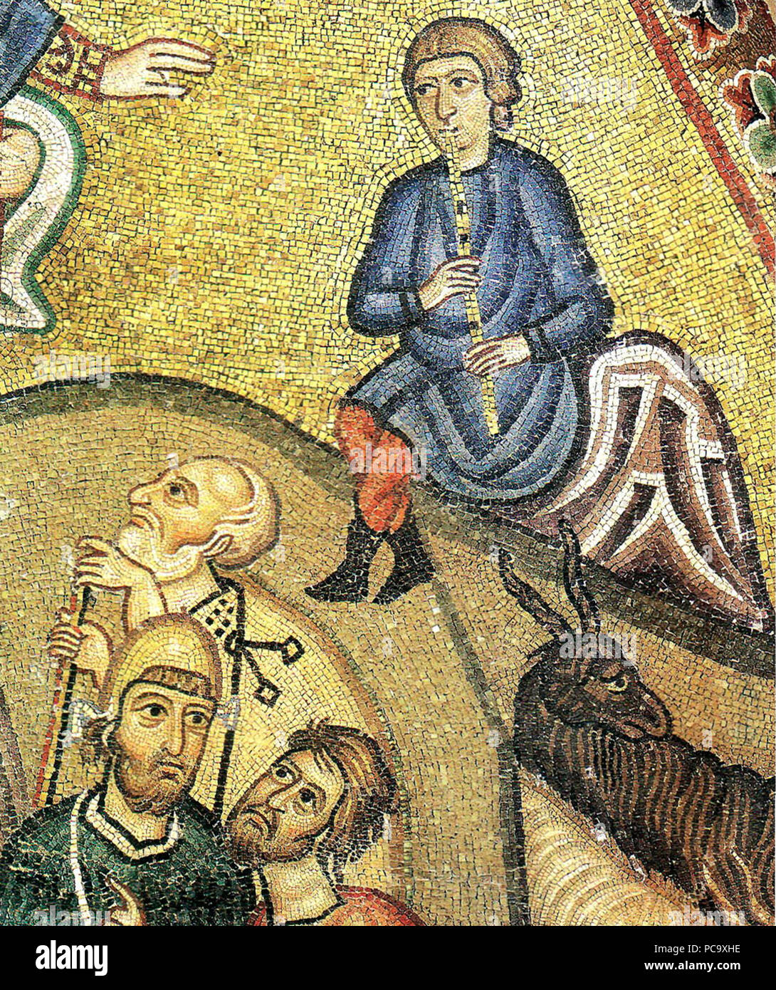 Squinch hi-res stock photography and images - Alamy