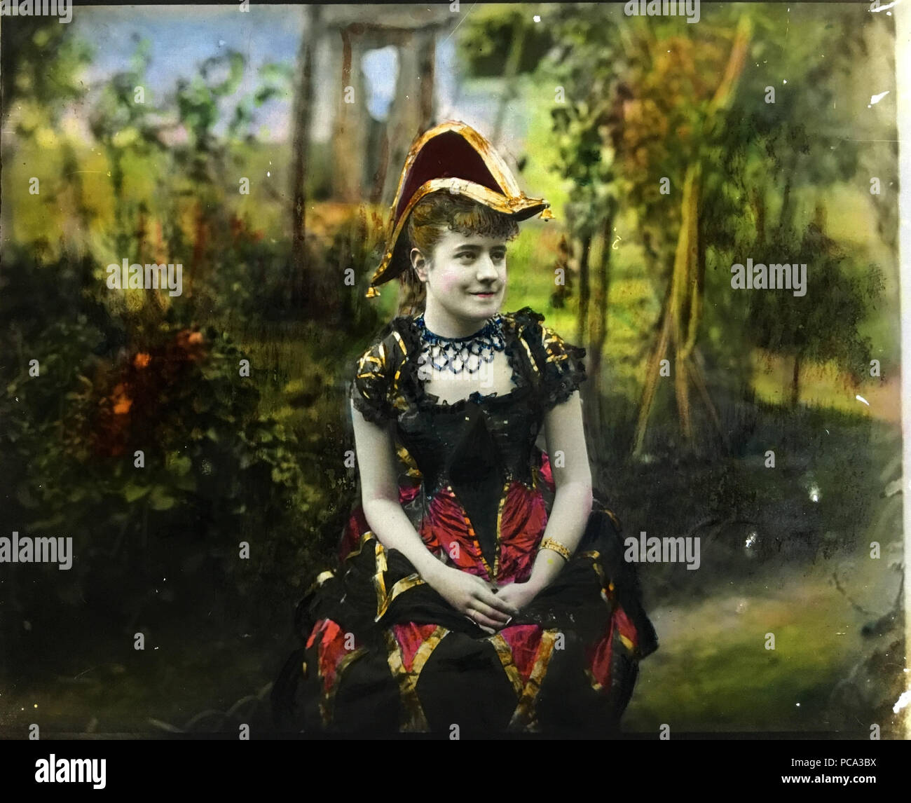 Camerina hi-res stock photography and images - Alamy