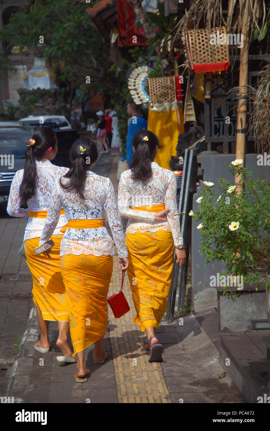 Group of woman heading towards a temple, Ubud, Bali. Indonesia Stock ...