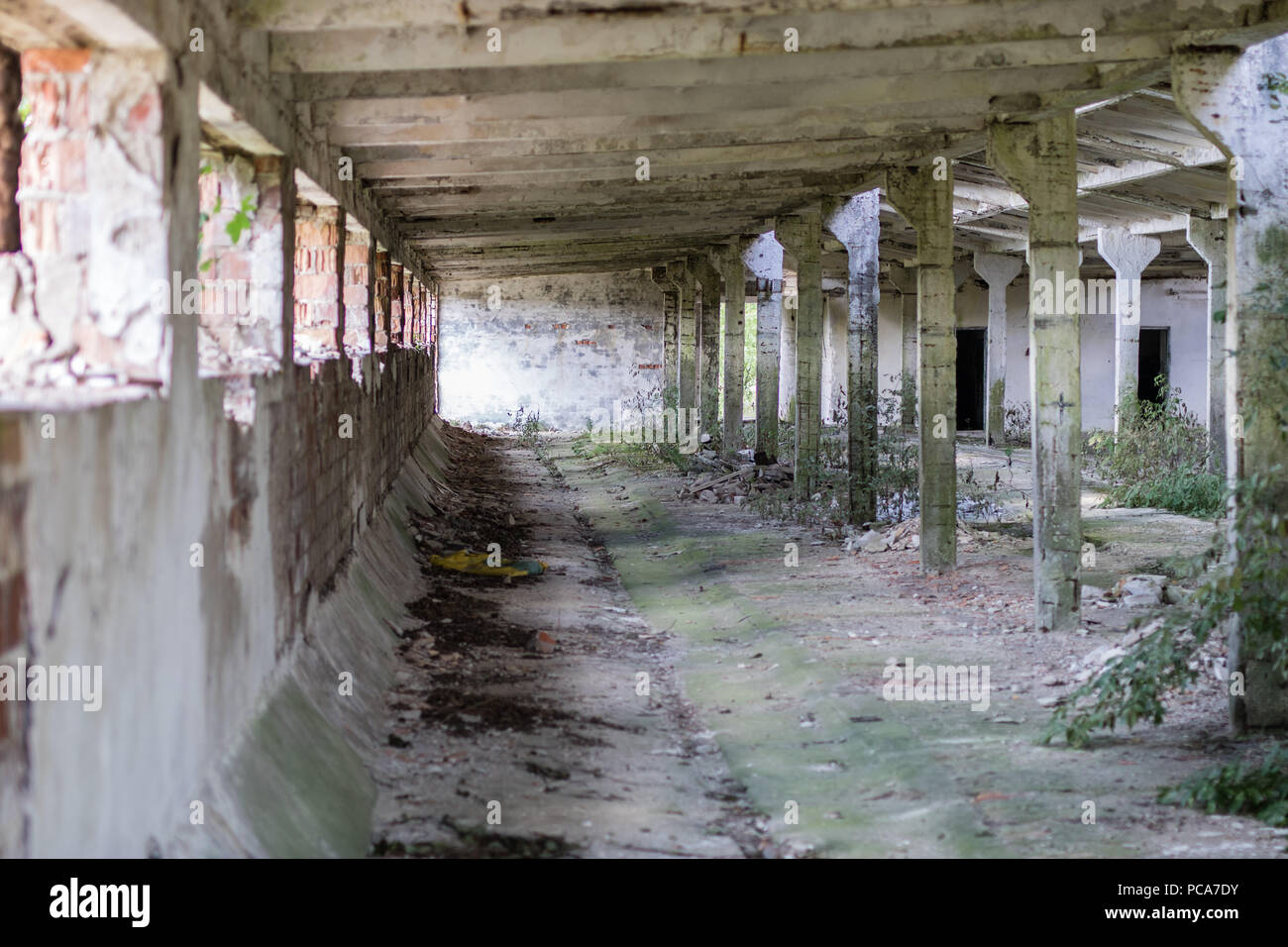 Small farm buildings in ruins hi-res stock photography and images - Alamy