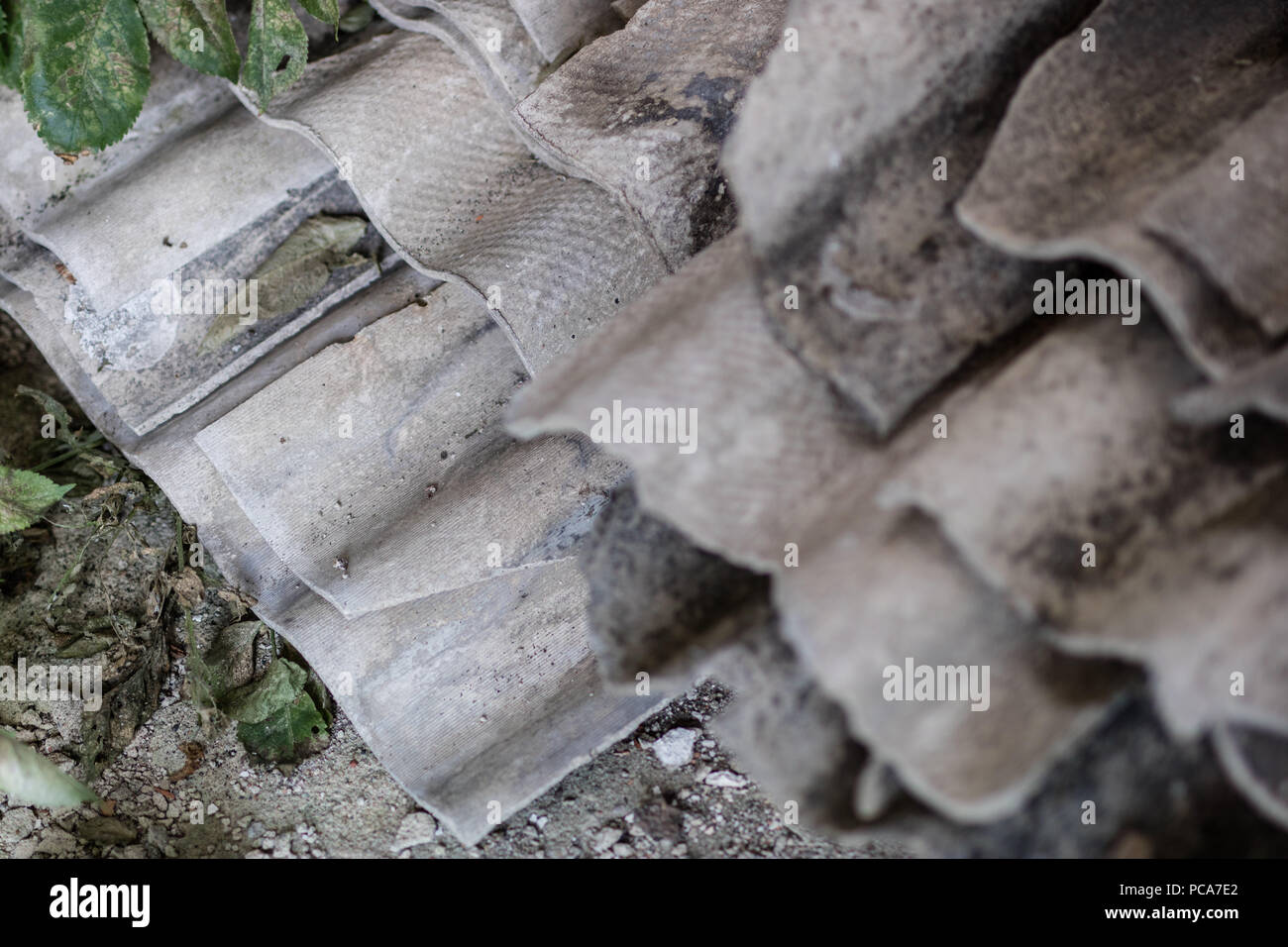 Eternit tiles hi-res stock photography and images - Alamy