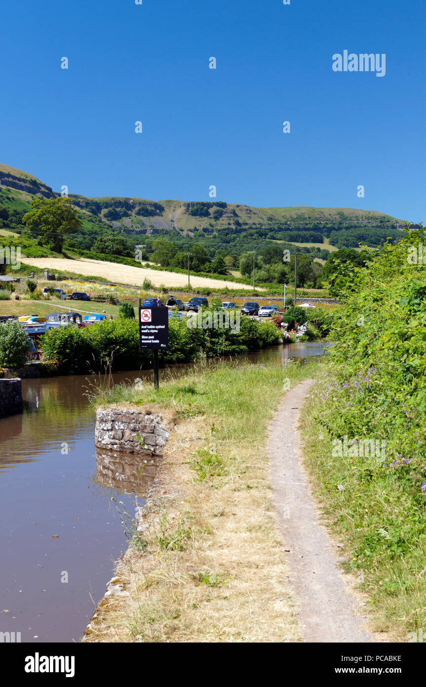 Llangattock canal hi-res stock photography and images - Alamy