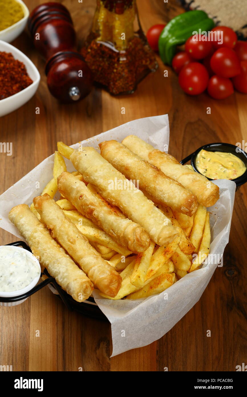 Deep Fried Turkish Cigar Shaped Rolls - Sigara Boregi Stock Photo - Alamy
