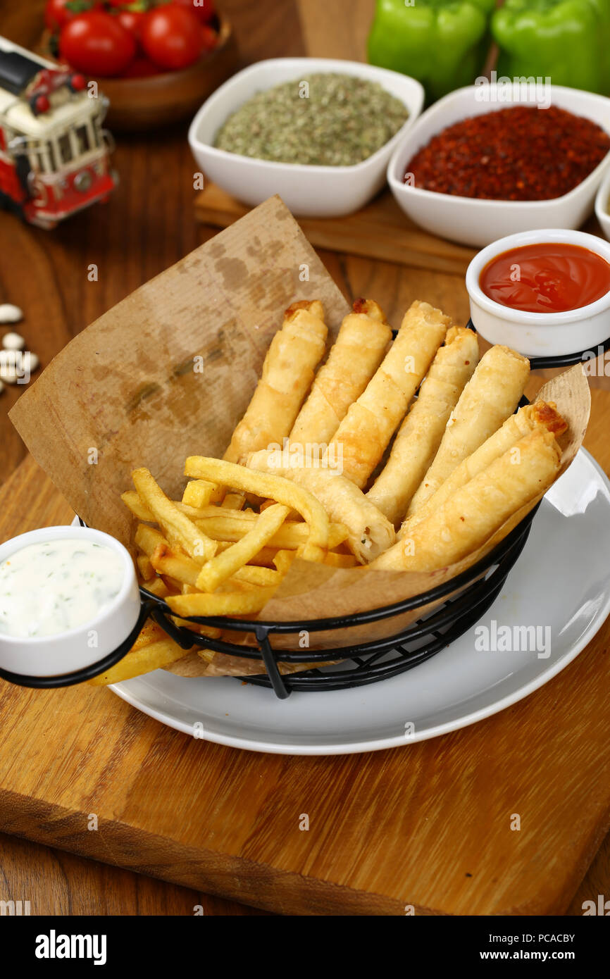Deep Fried Turkish Cigar Shaped Rolls - Sigara Boregi Stock Photo - Alamy