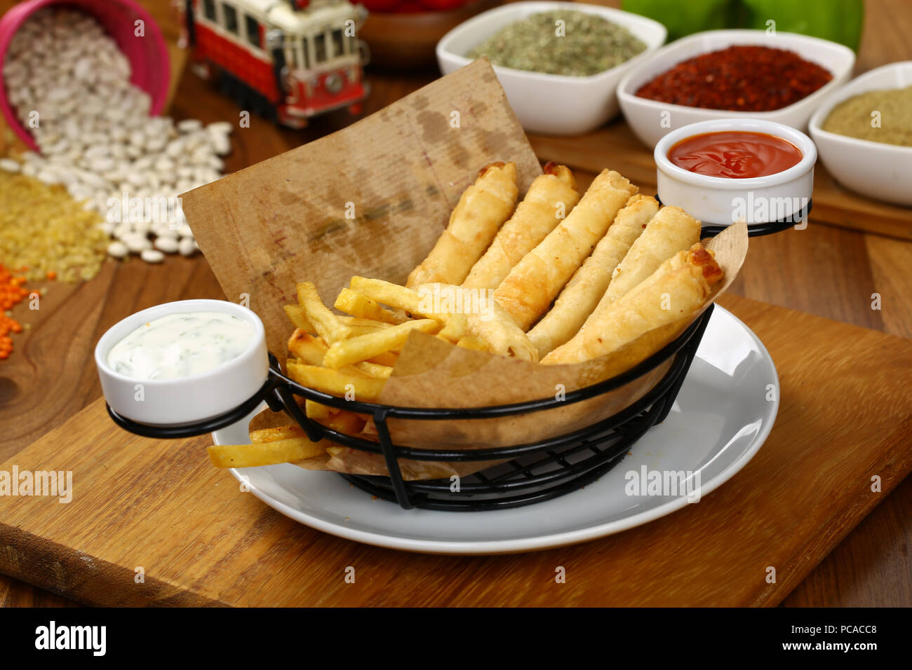 Deep Fried Turkish Cigar Shaped Rolls - Sigara Boregi Stock Photo - Alamy