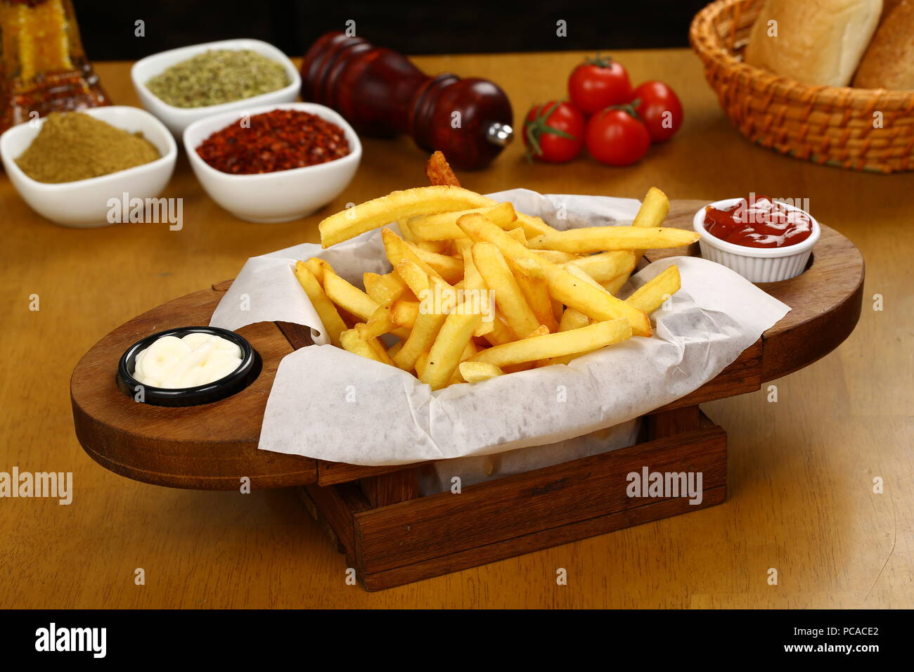 Deep Fried Turkish Cigar Shaped Rolls - Sigara Boregi Stock Photo - Alamy