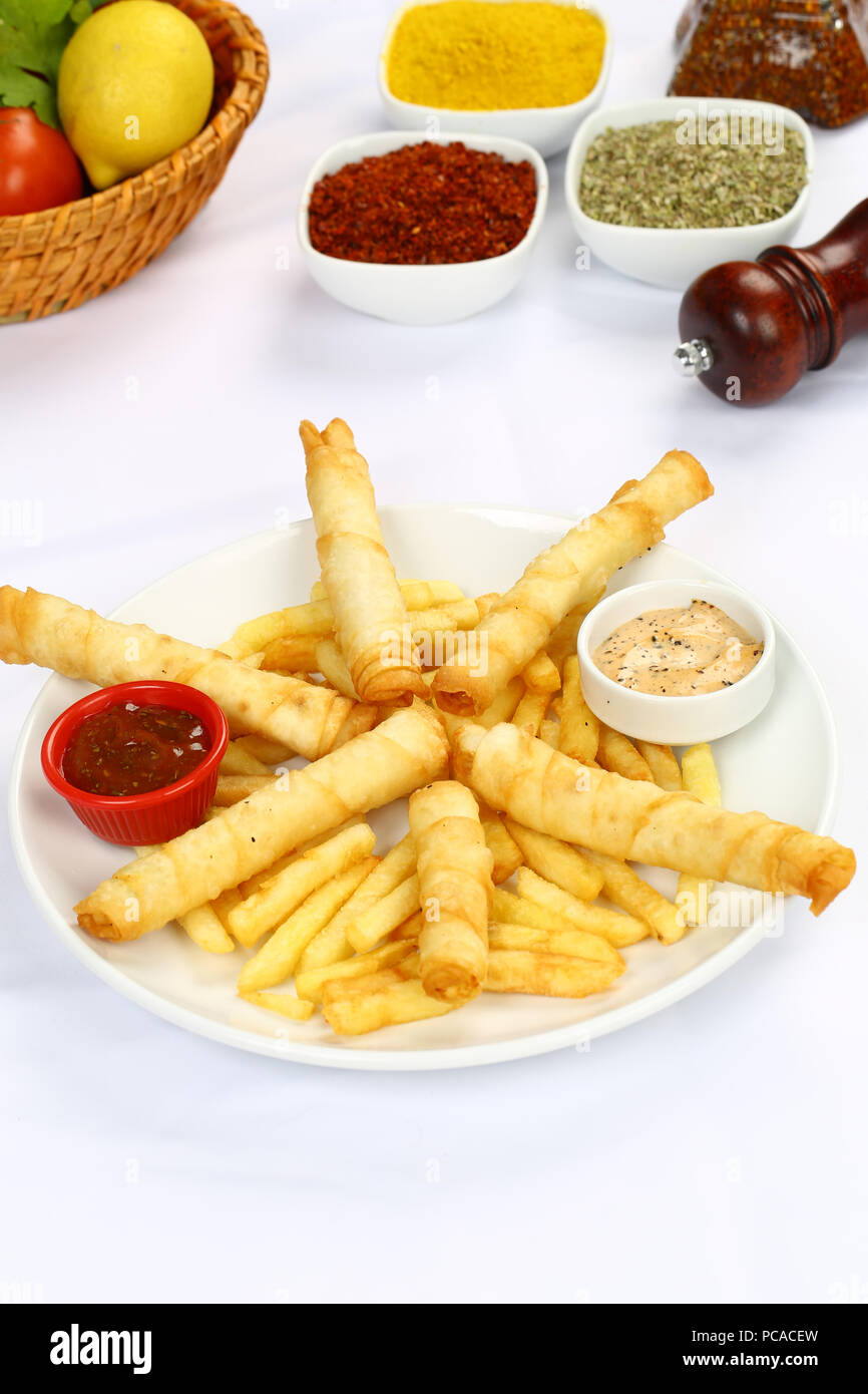 Deep Fried Turkish Cigar Shaped Rolls - Sigara Boregi Stock Photo - Alamy