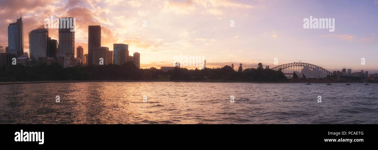 Sydney harbour panorama hi-res stock photography and images - Alamy