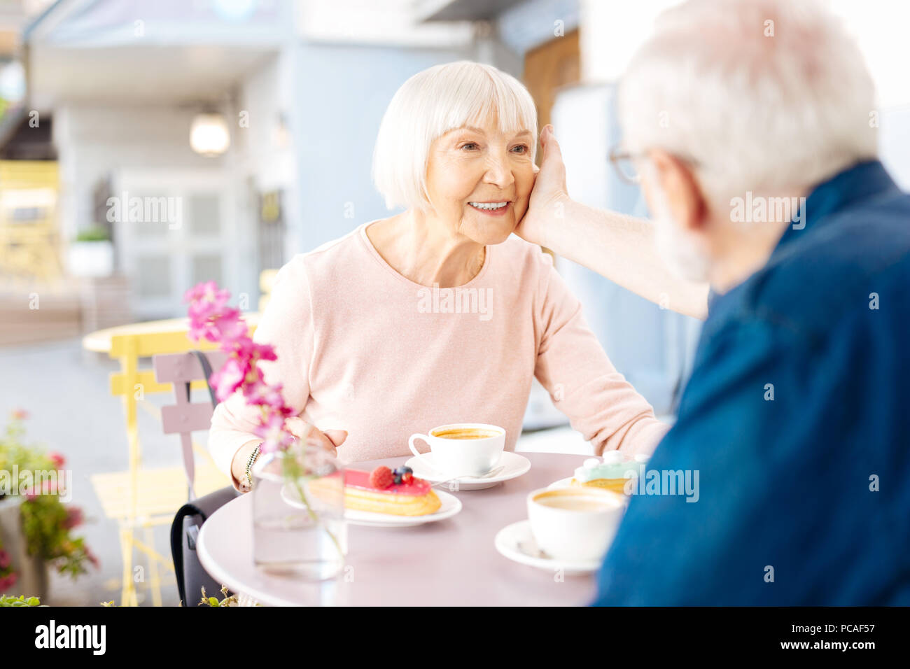 Romantic couple caressing hi-res stock photography and images - Alamy