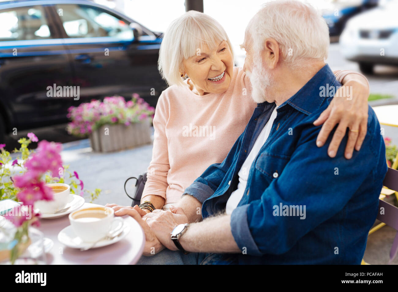 Dallying hi-res stock photography and images - Alamy