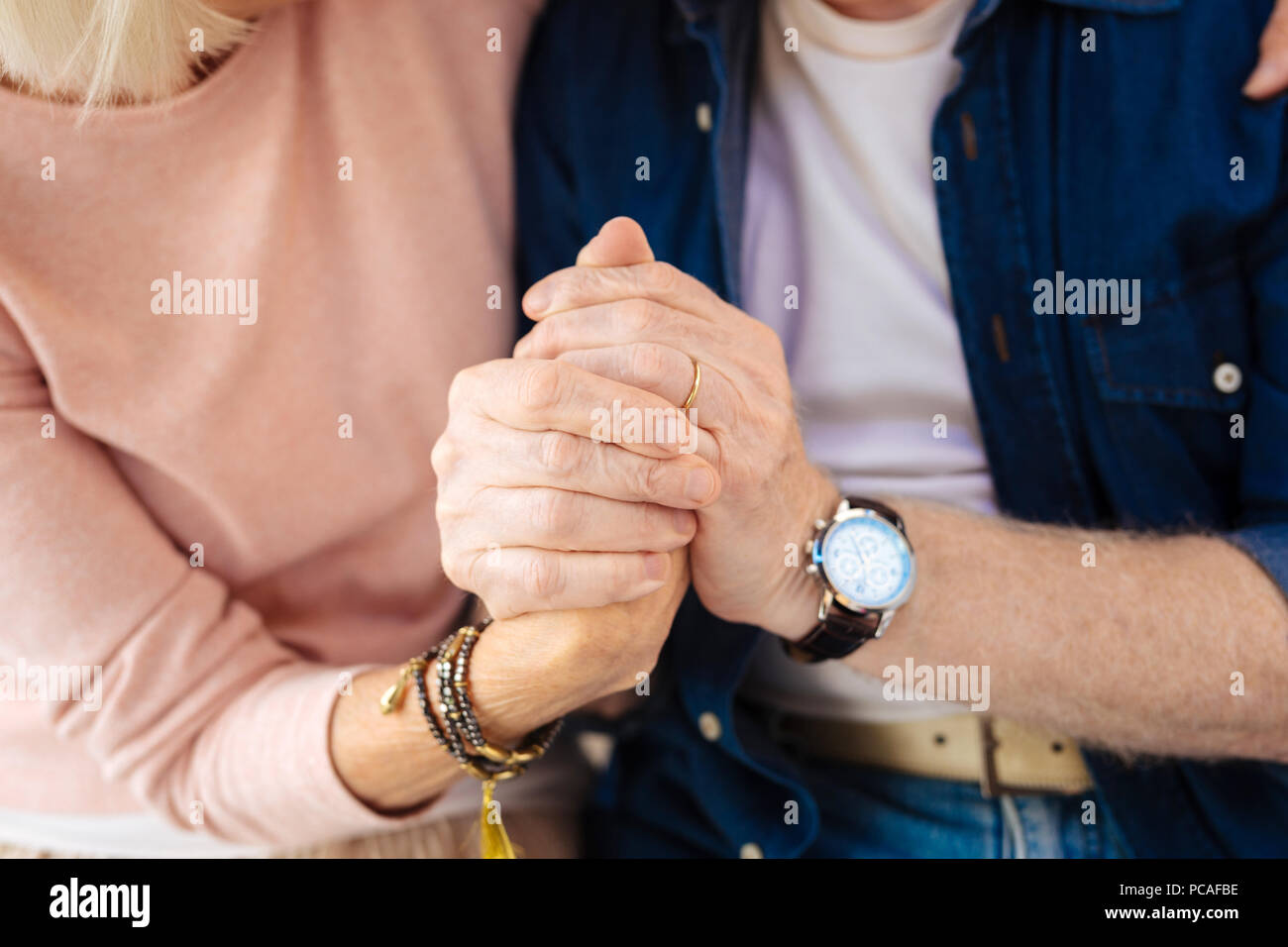 Palming woman hi-res stock photography and images - Alamy