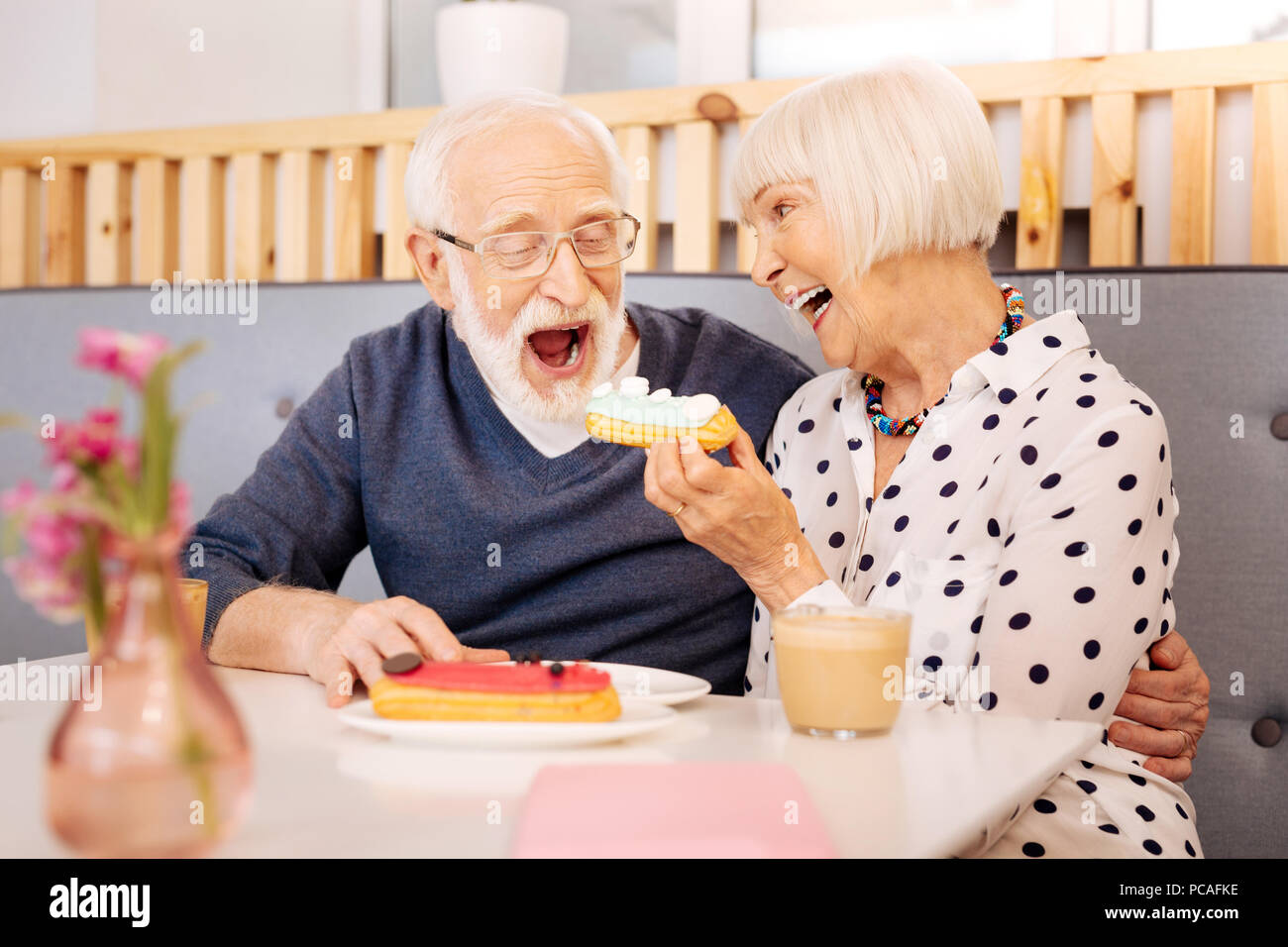Man and wife entertaining hi-res stock photography and images - Alamy