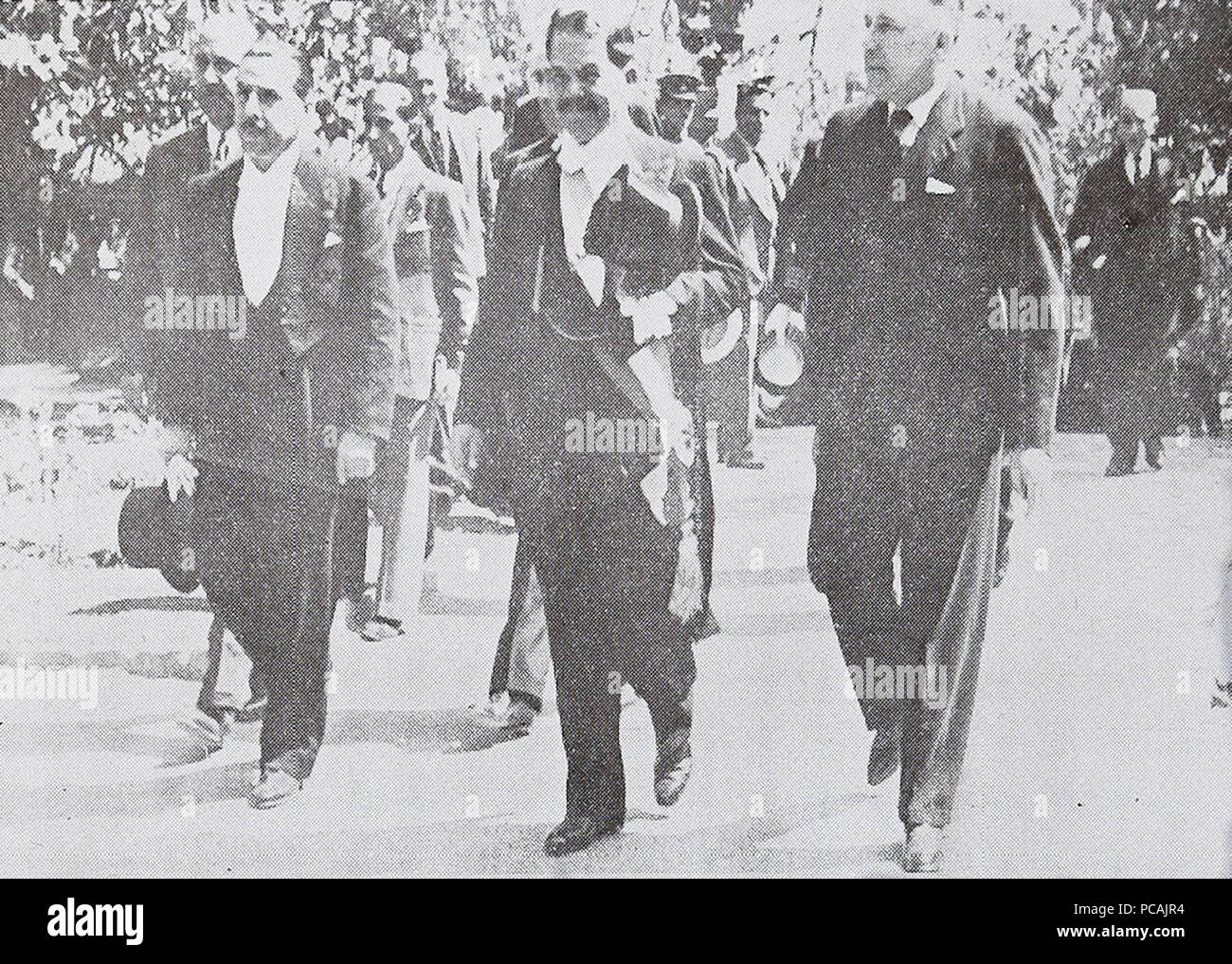 Aguirre Cerda en Cuarto Centenario de Santiago de Chile Stock Photo - Alamy