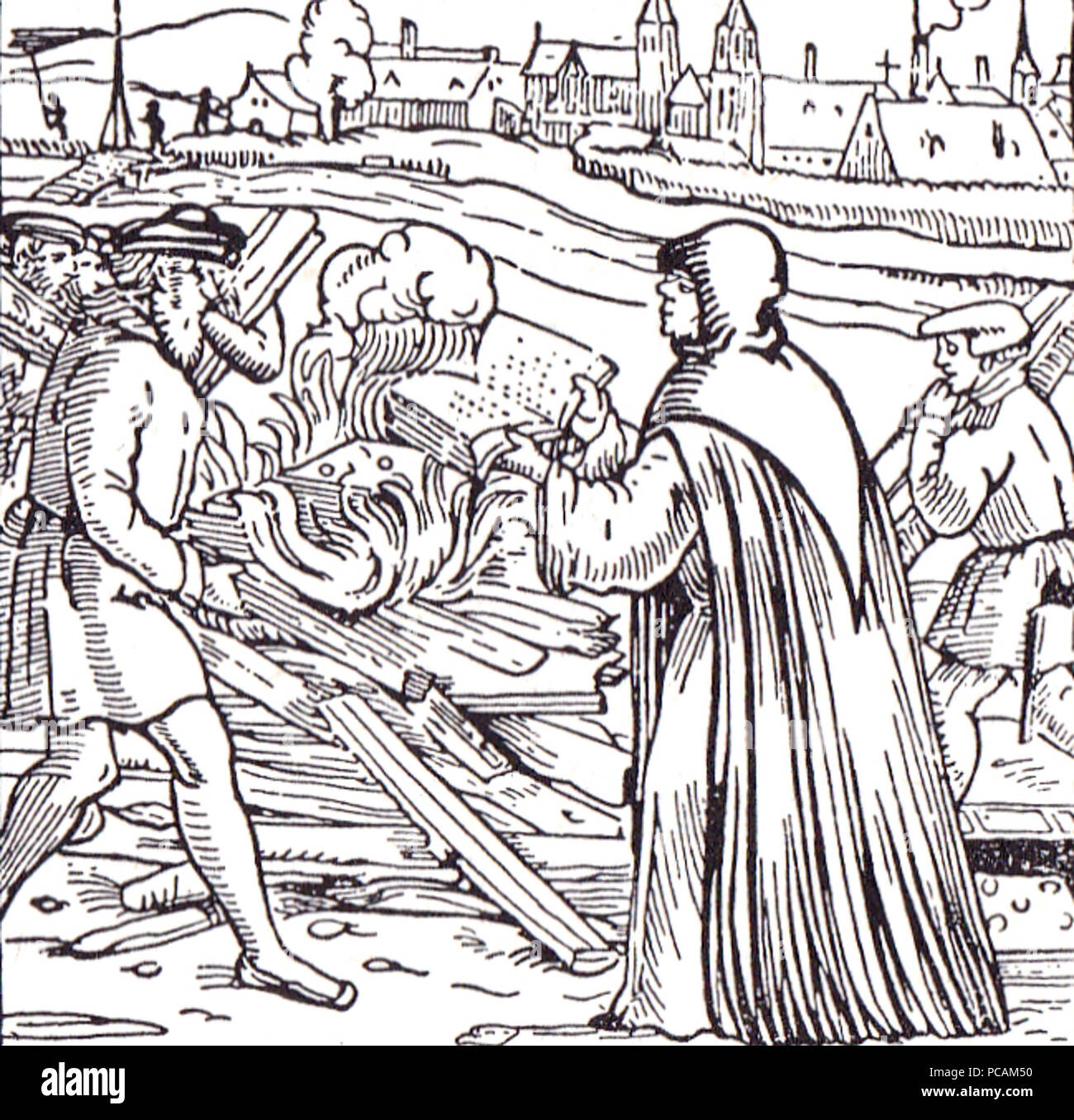 382 Luther burning the papal bull Stock Photo - Alamy