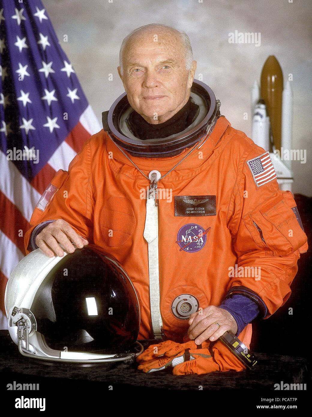 Portrait of Astronaut U.S. Senator John Glenn STS-95 October 1998 Stock Photo - Alamy