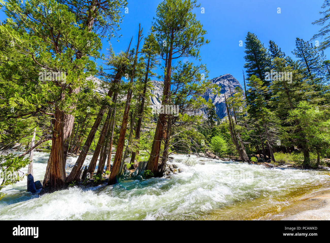 Vernal falls merced river rapids hi-res stock photography and images ...
