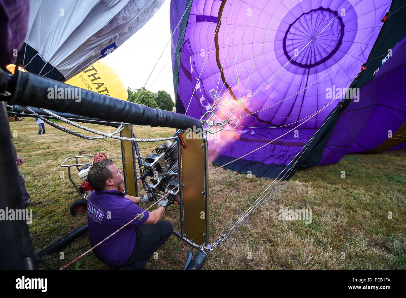 Balloon pilot hi-res stock photography and images - Alamy