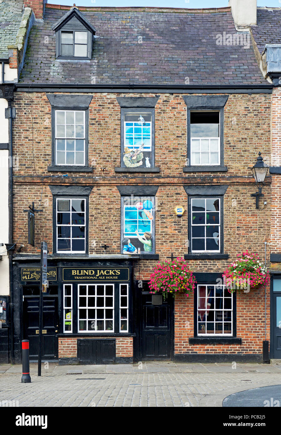 Blind jacks pub hi-res stock photography and images - Alamy