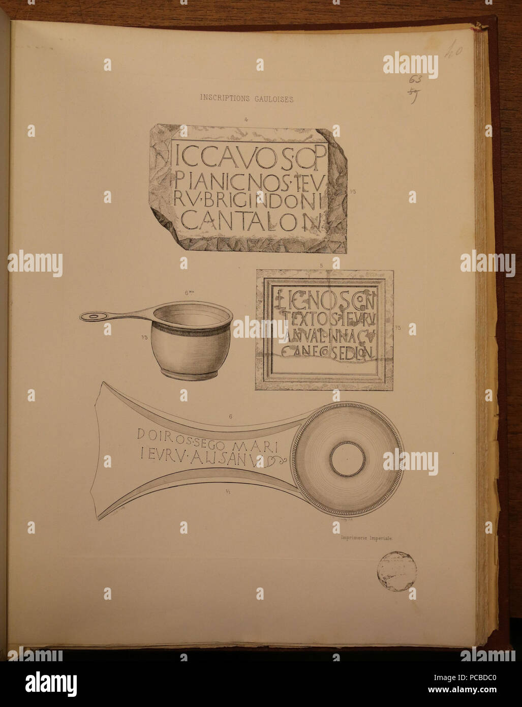 Gauloises hi-res stock photography and images - Alamy