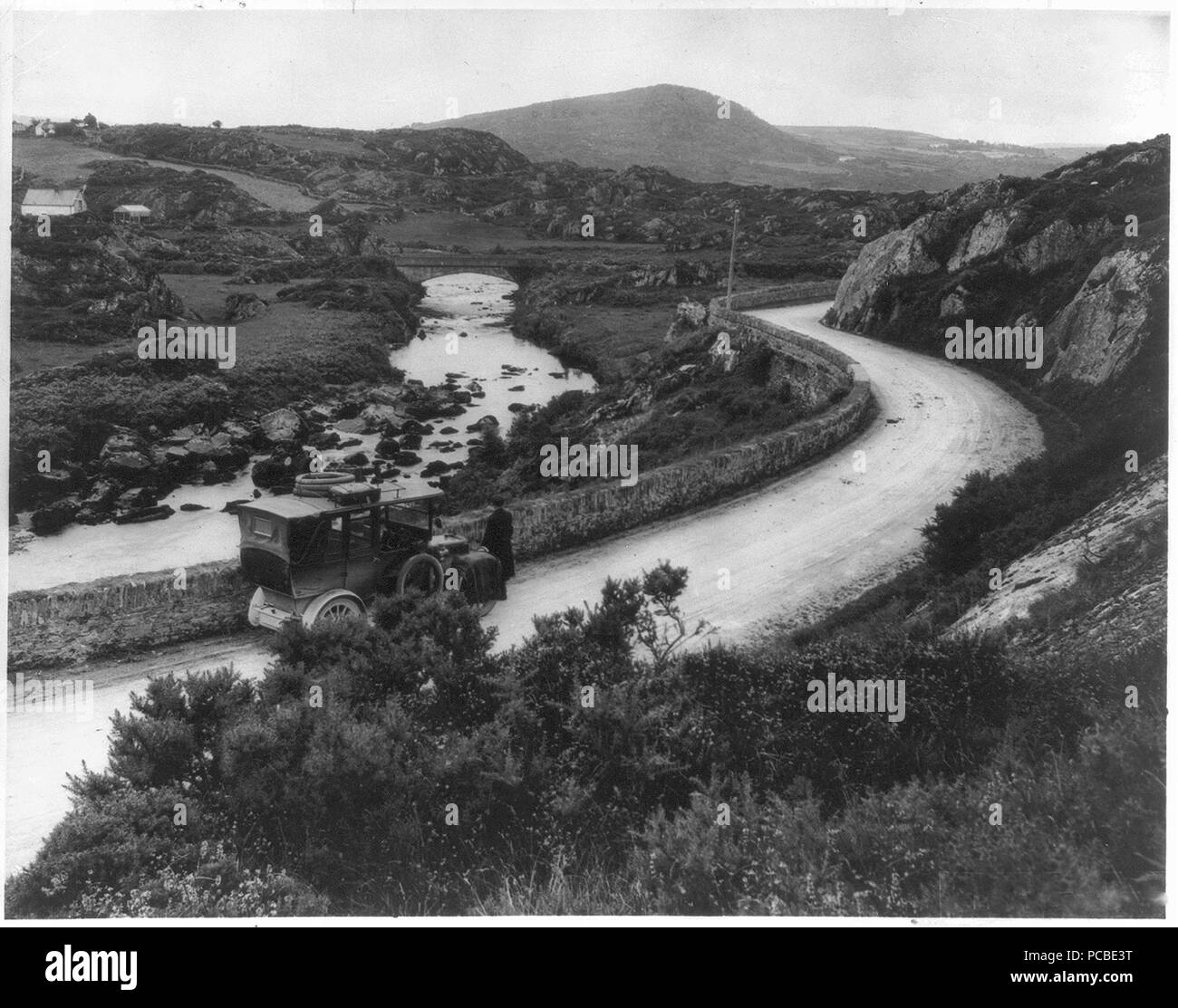 Auto 1920s parked hillside hi-res stock photography and images - Alamy