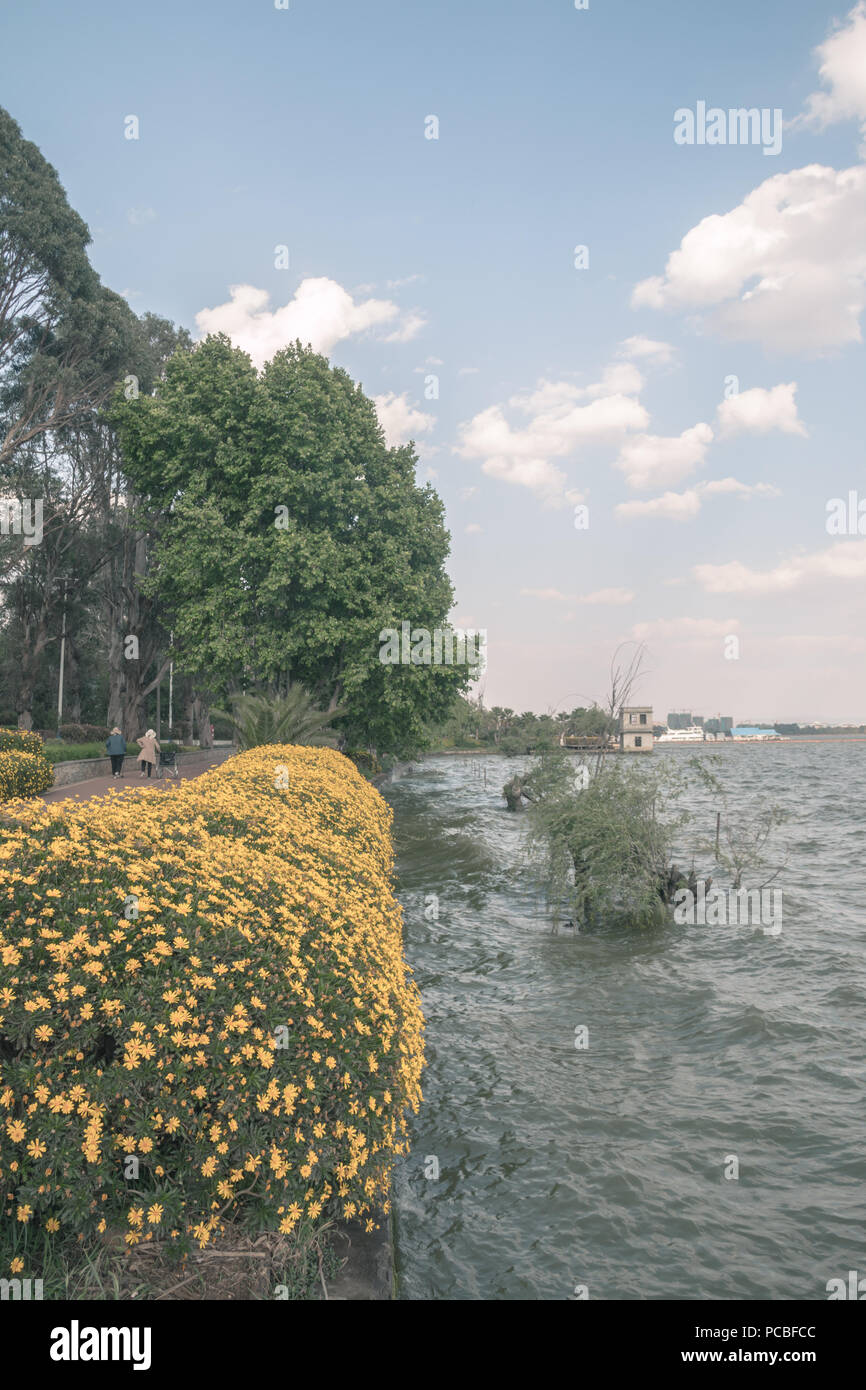 Dianchi lake hi-res stock photography and images - Alamy