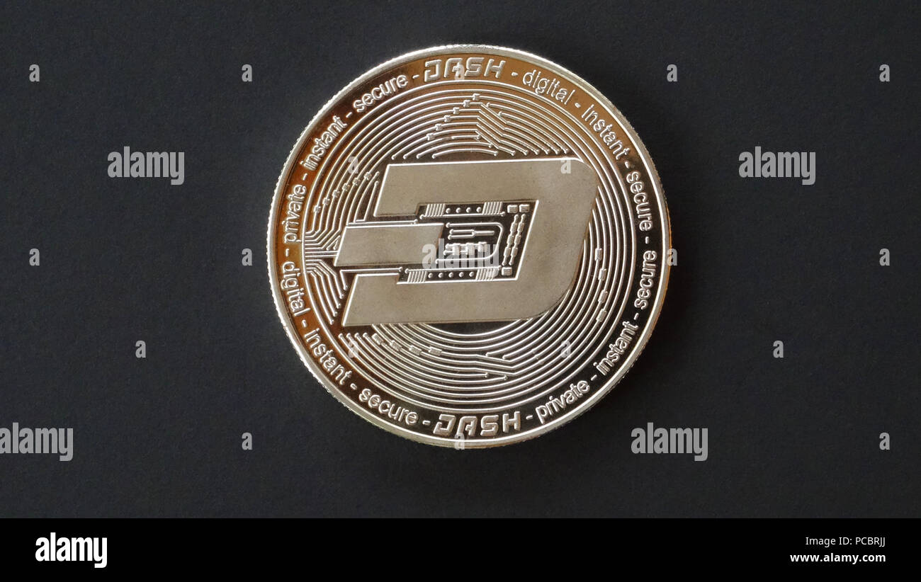 Dash wallet hi-res stock photography and images - Alamy