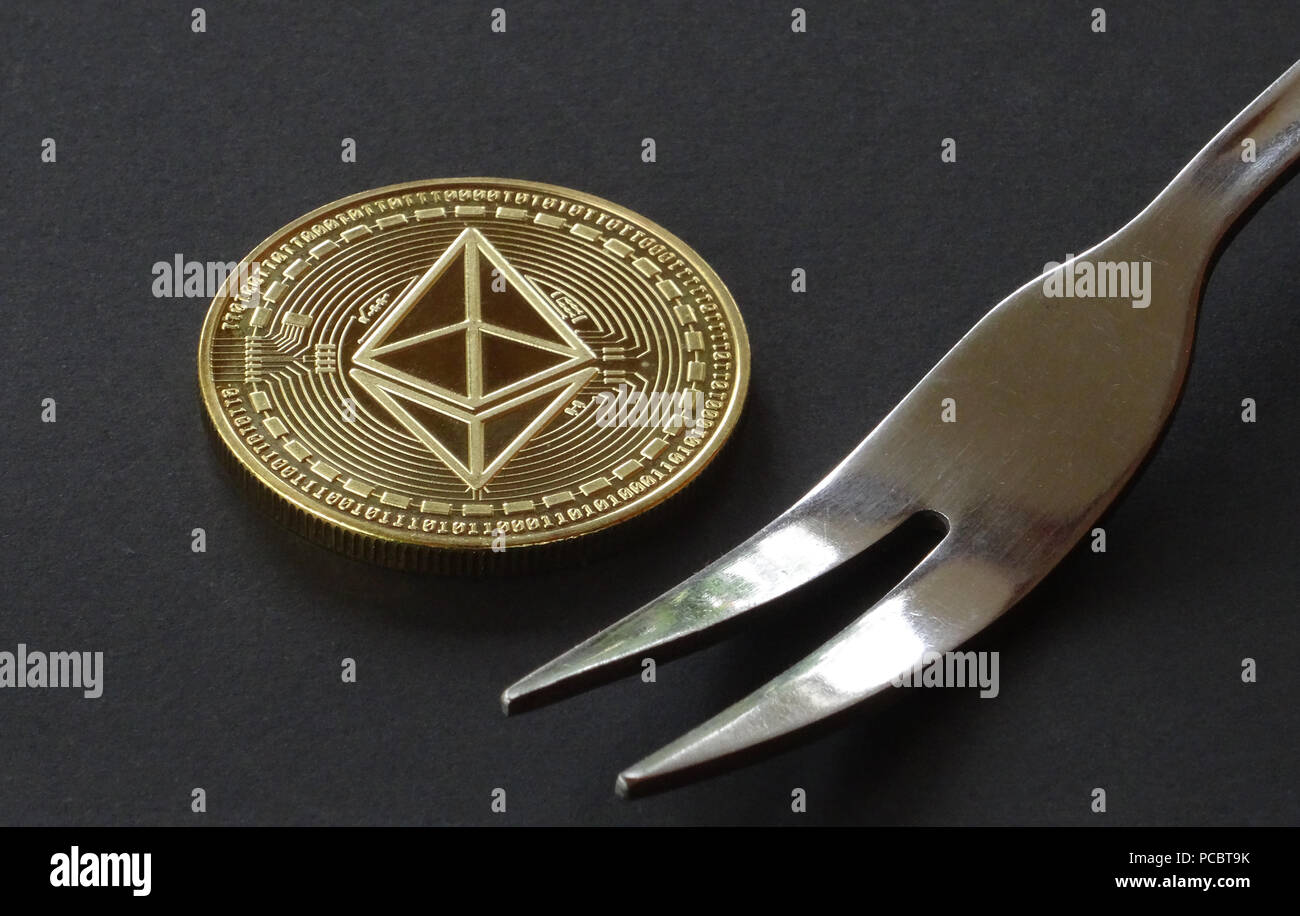 Crypto fork hi-res stock photography and images - Alamy