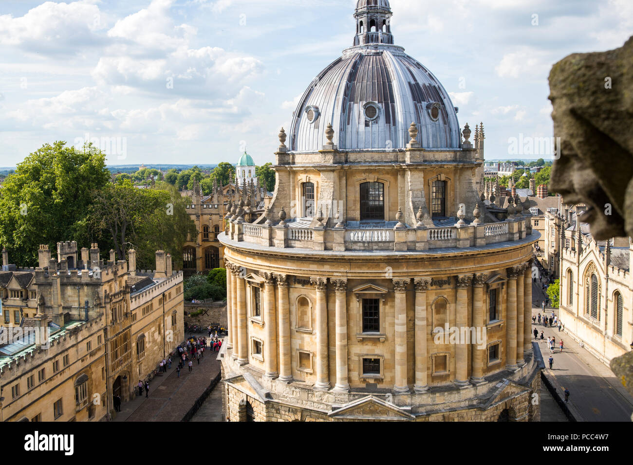 Historic university building in oxford city hi-res stock photography ...