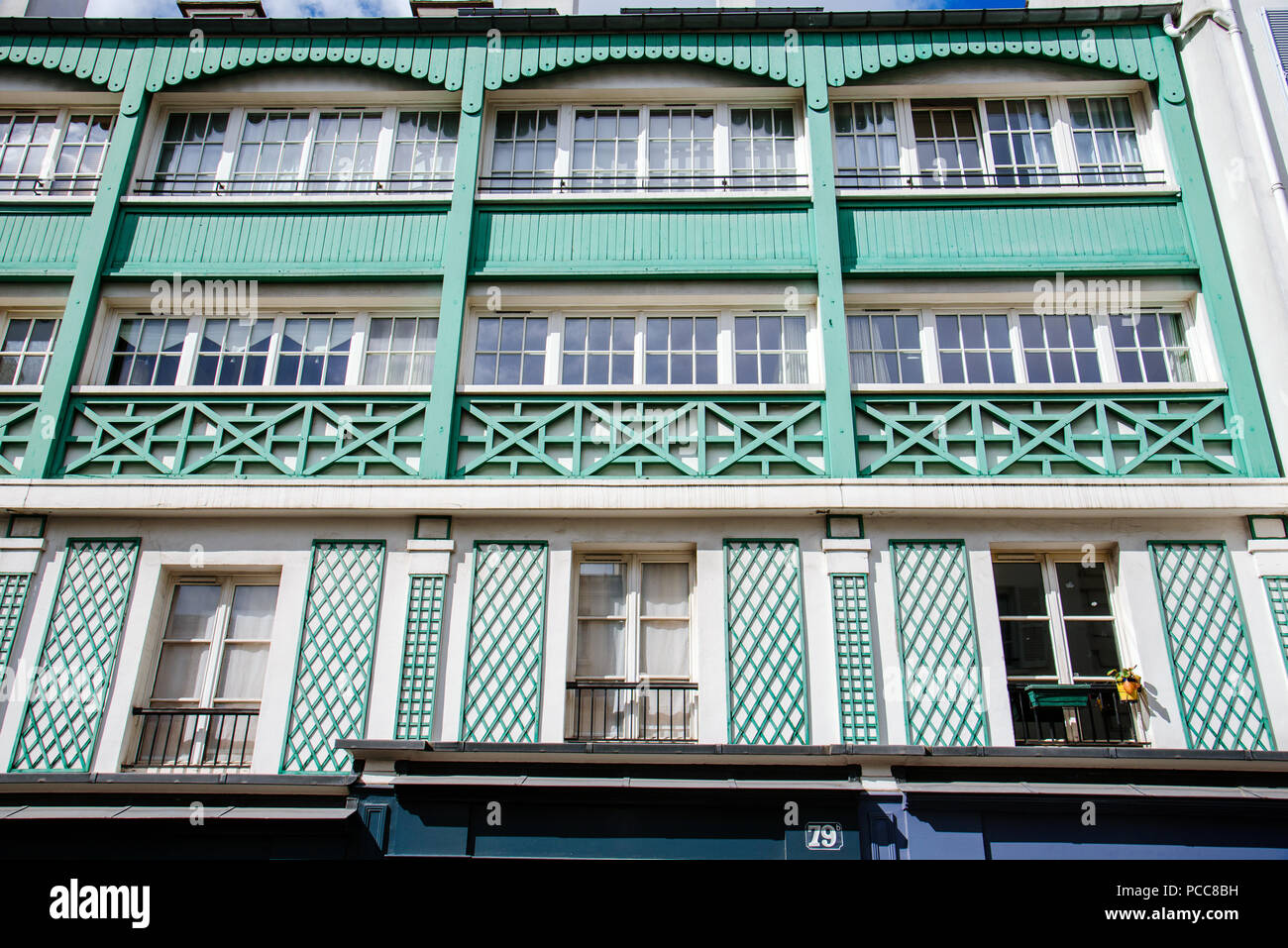 Modern house exterior french windows hi-res stock photography and ...