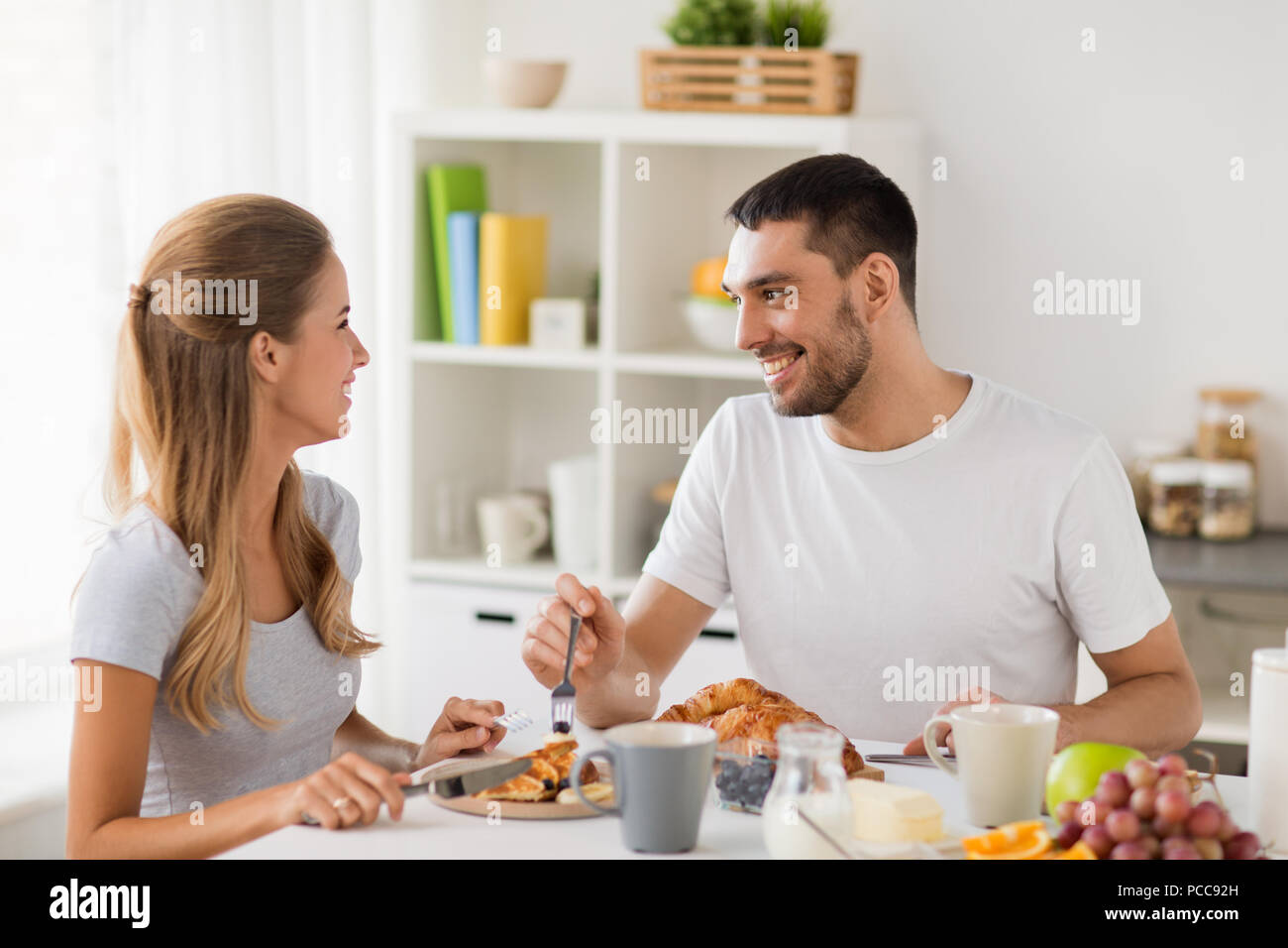 Man woman breakfast tasty meal couple hi-res stock photography and ...