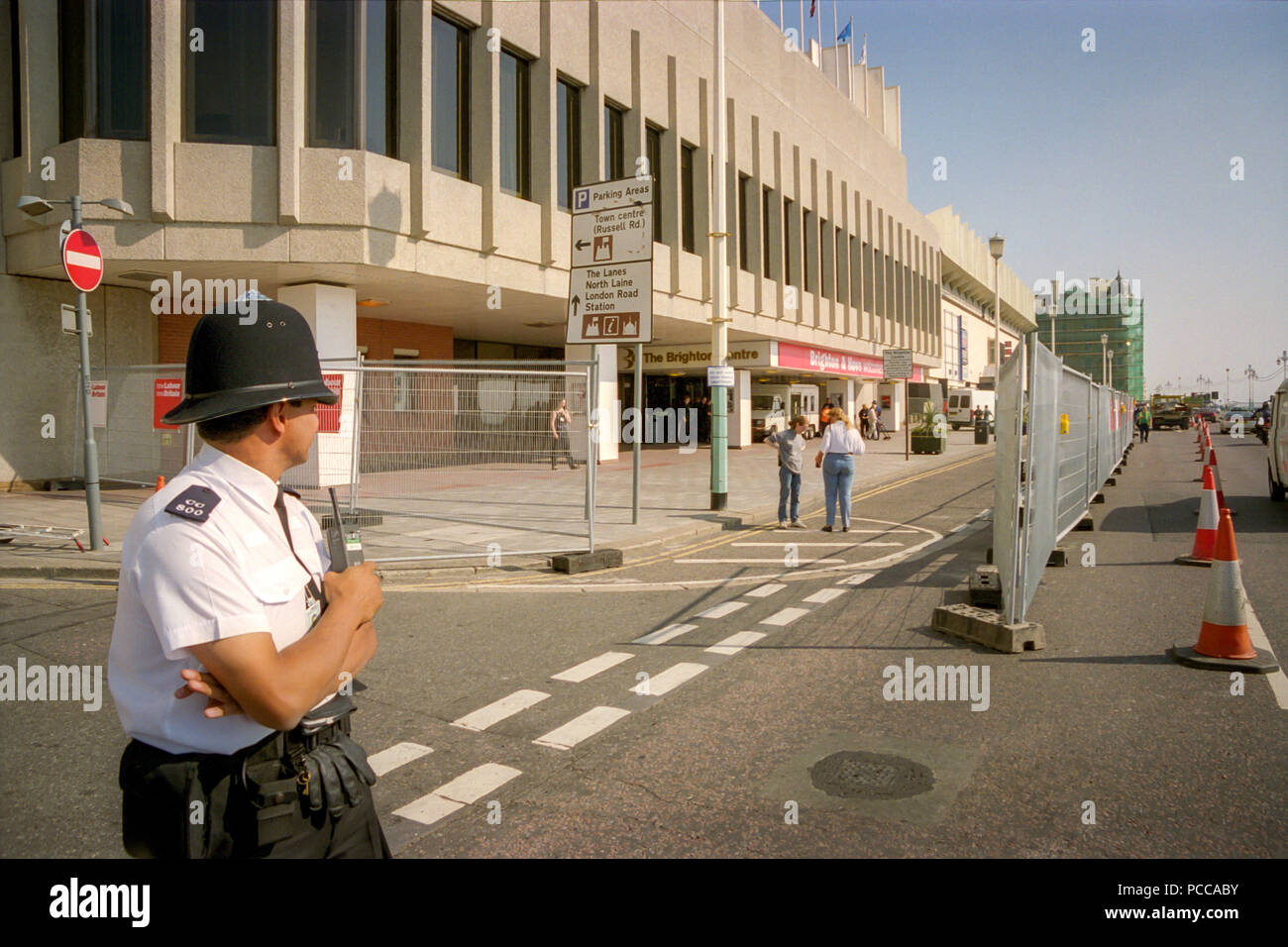 New labour 1997 hi-res stock photography and images - Alamy