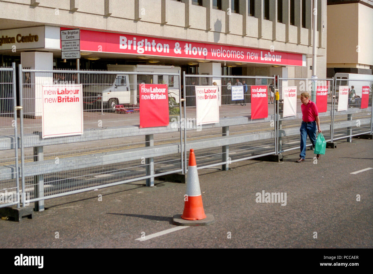 New labour 1997 hi-res stock photography and images - Alamy