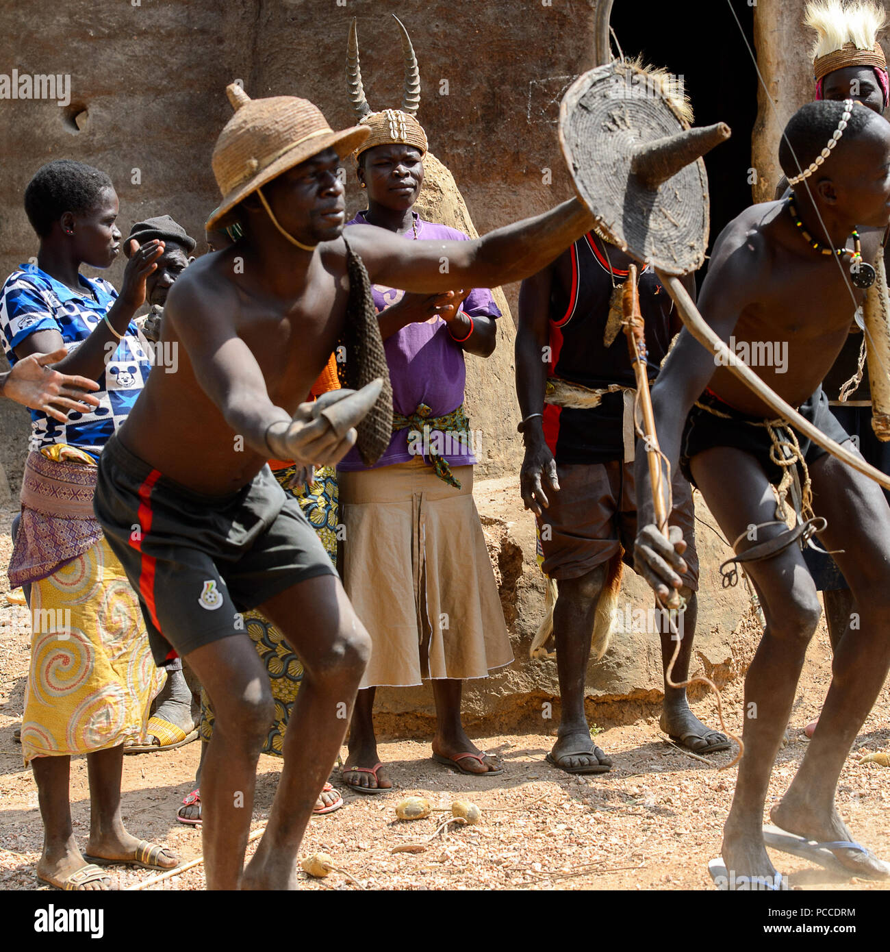 TAMBERMA VIL., TOGO - JAN 13, 2017: Unidentified Tammari man dressed ...