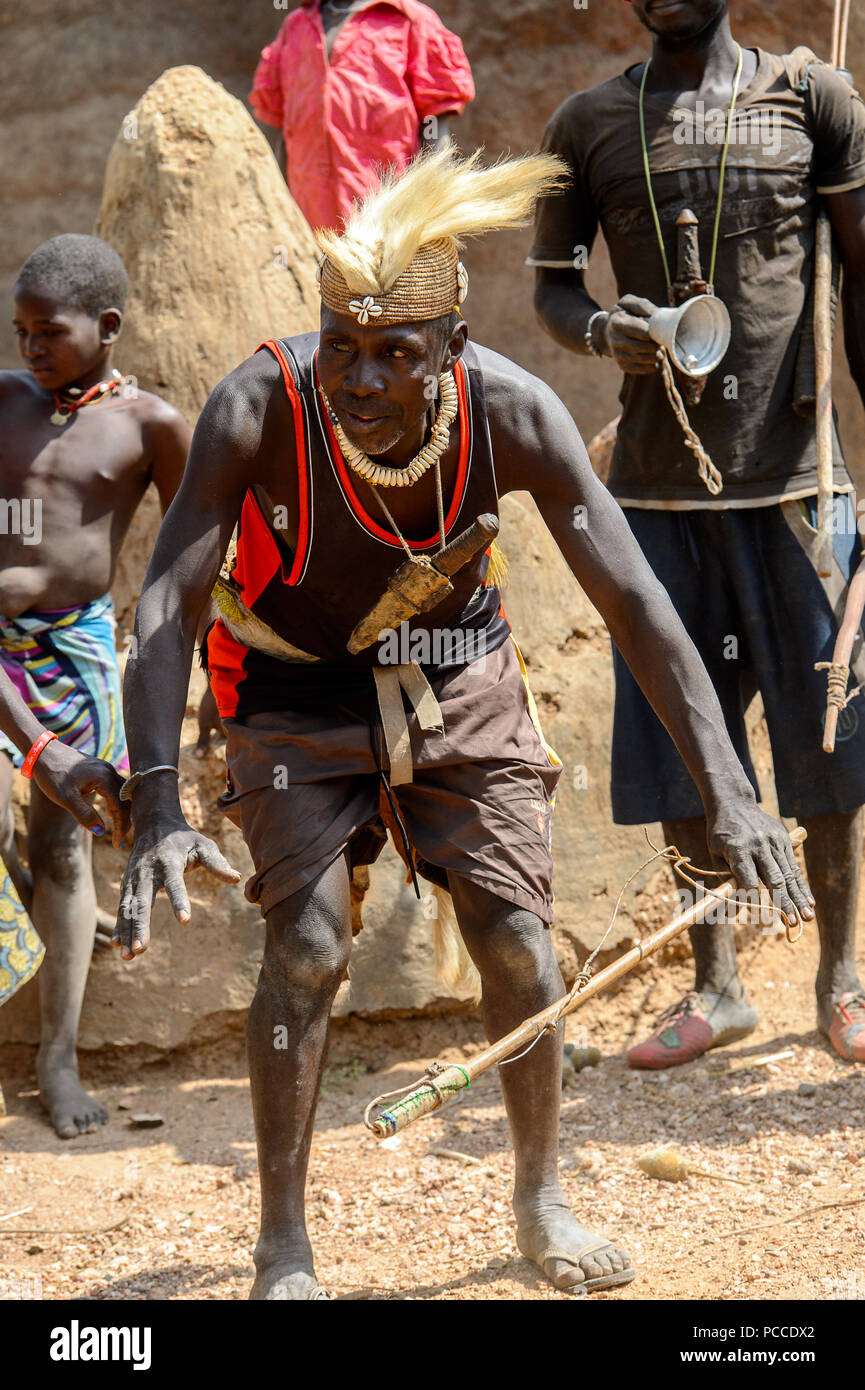 TAMBERMA VIL., TOGO - JAN 13, 2017: Unidentified Tammari man dressed ...