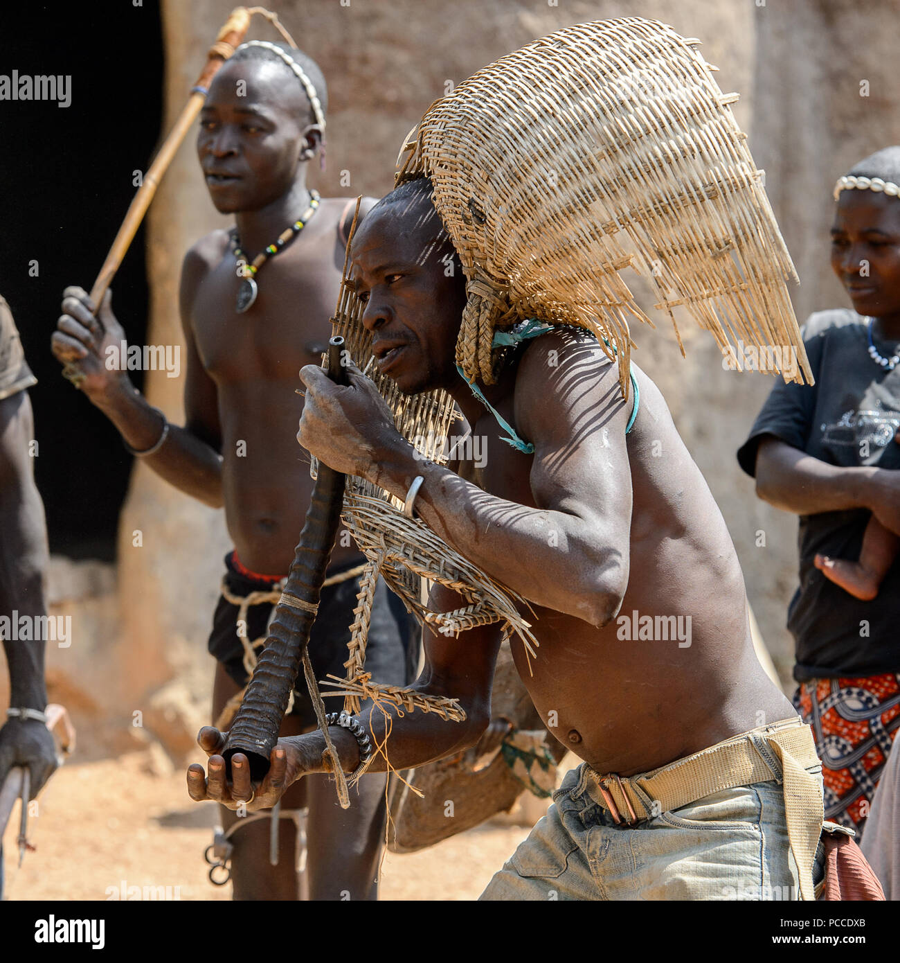 TAMBERMA VIL., TOGO - JAN 13, 2017: Unidentified Tammari man dressed ...