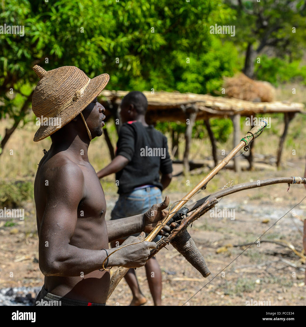 TAMBERMA VIL., TOGO - JAN 13, 2017: Unidentified Tammari man dressed ...