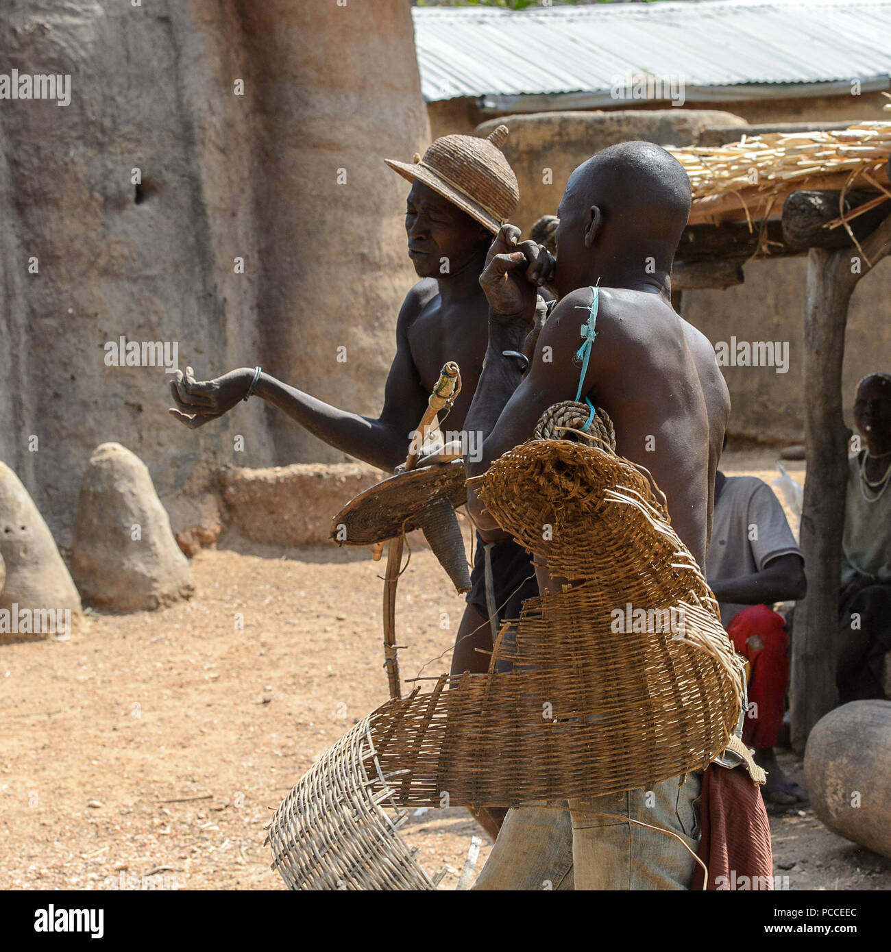TAMBERMA VIL., TOGO - JAN 13, 2017: Unidentified Tammari man dressed ...