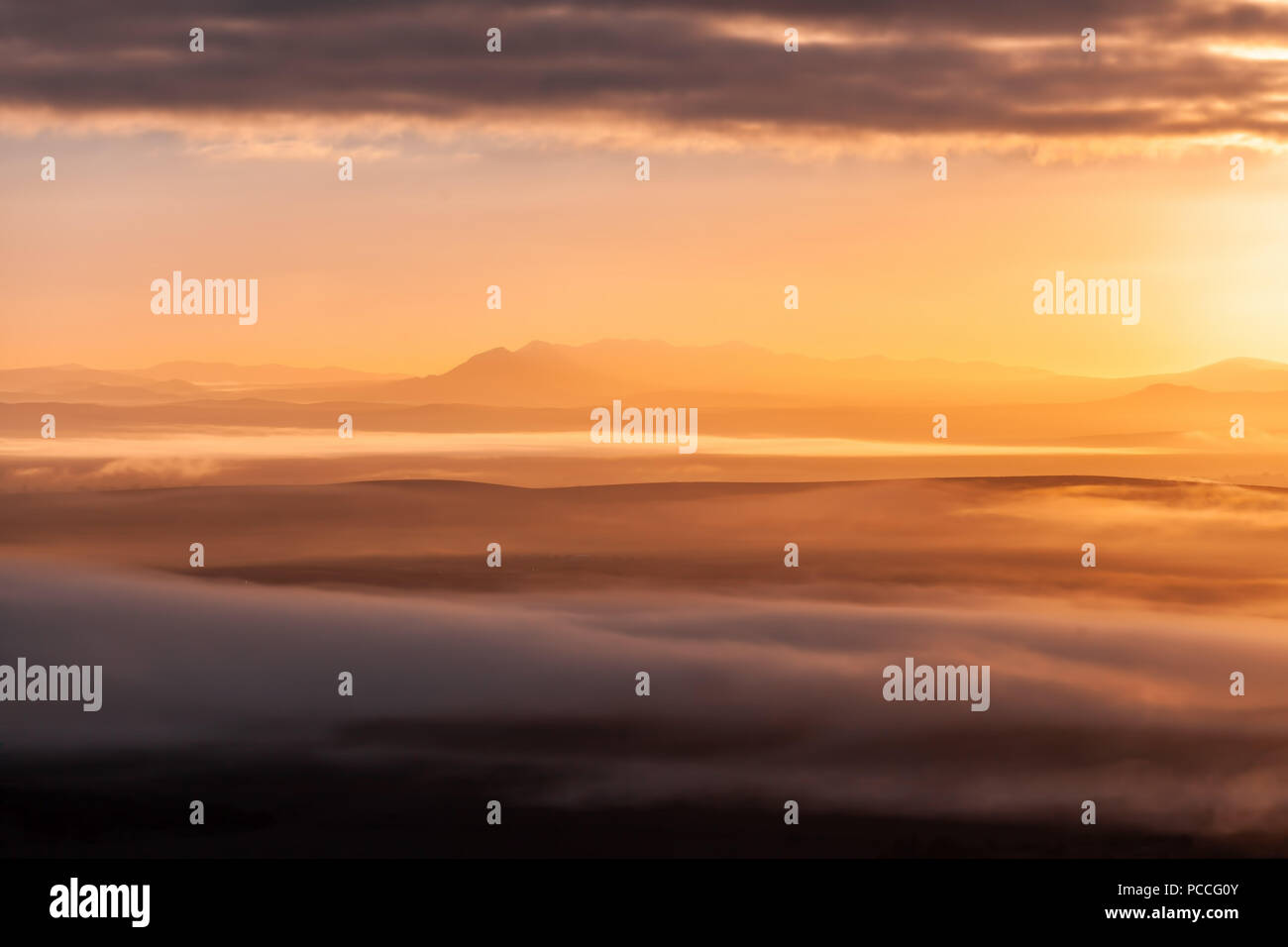 Beautiful sunset at Flinders Ranges, South Australia Stock Photo - Alamy