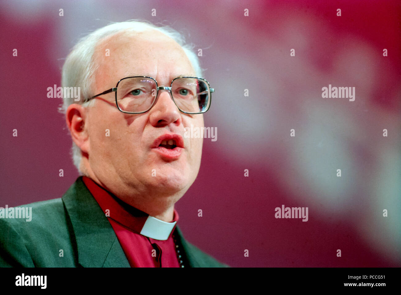 Archbishop canterbury dr george carey hi-res stock photography and ...