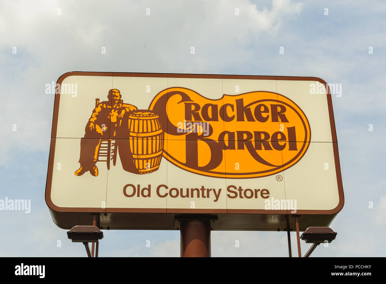 Cracker Barrel Old Country Store Stock Photo - Alamy